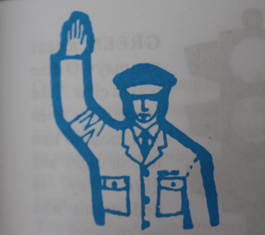 A guide to traffic lights and Police hand signals on the road - HapaKenya