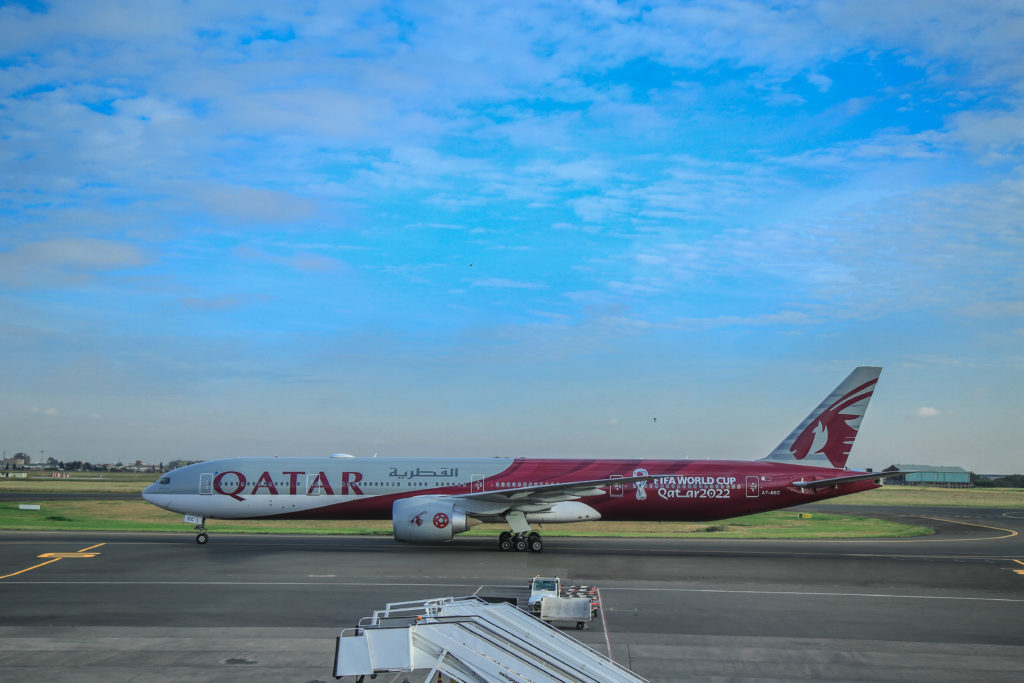 Qatar Airways’ plane with special FIFA World Cup Qatar 2022 livery ...