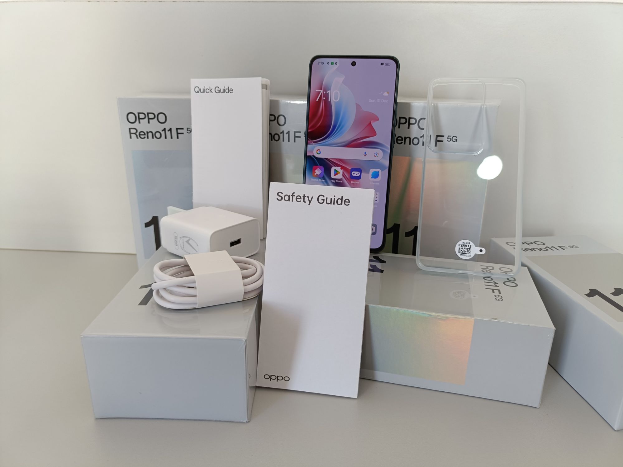 Oppo Reno11 F 5G unboxing & first impressions - HapaKenya