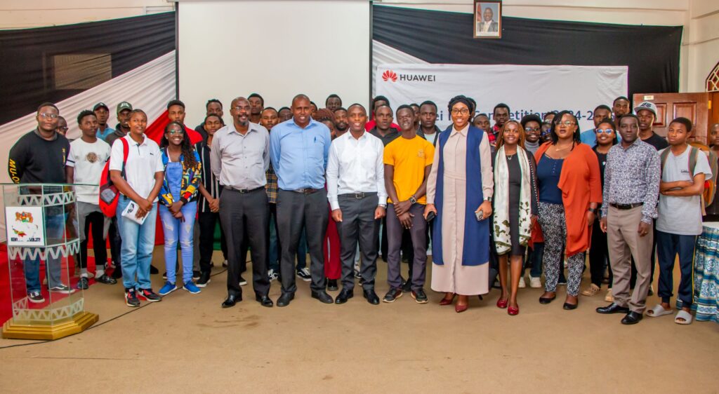 Huawei ICT Academy aims to engage 12,000 students in 2025/2026 ICT ...